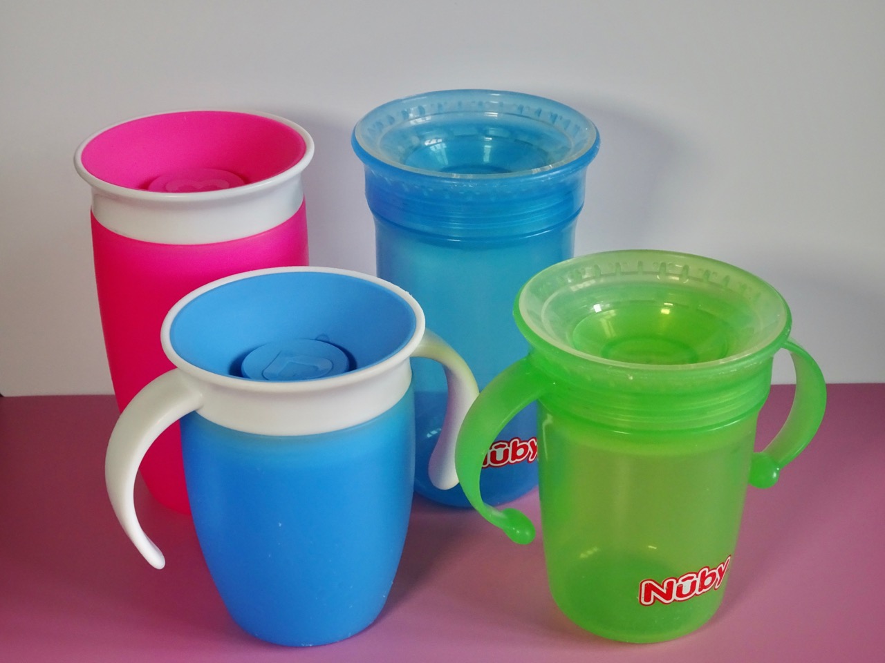 Comparing The Best 360 Toddler Training Cups – Nuby vs Munchkin ...